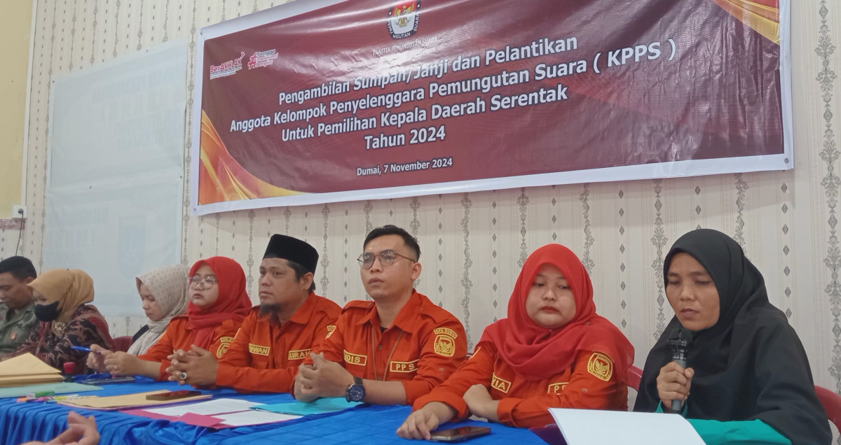 Pengambilan Sumpah/janji dan pelantikan anggota KPPS untuk pemilihan Kepala Daerah serentak 2024